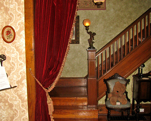 Keeping Your House Warm Using Portieres