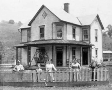 Old Houses & History Magazine - OldHouseGuy Blog