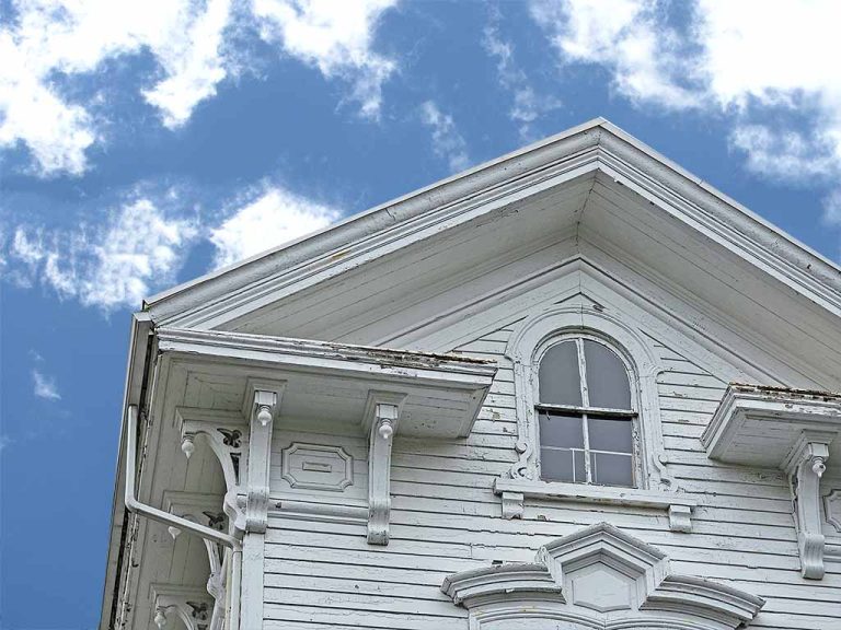 Roof Eaves: The Hidden Culprit in Common Home Design Mistakes ...